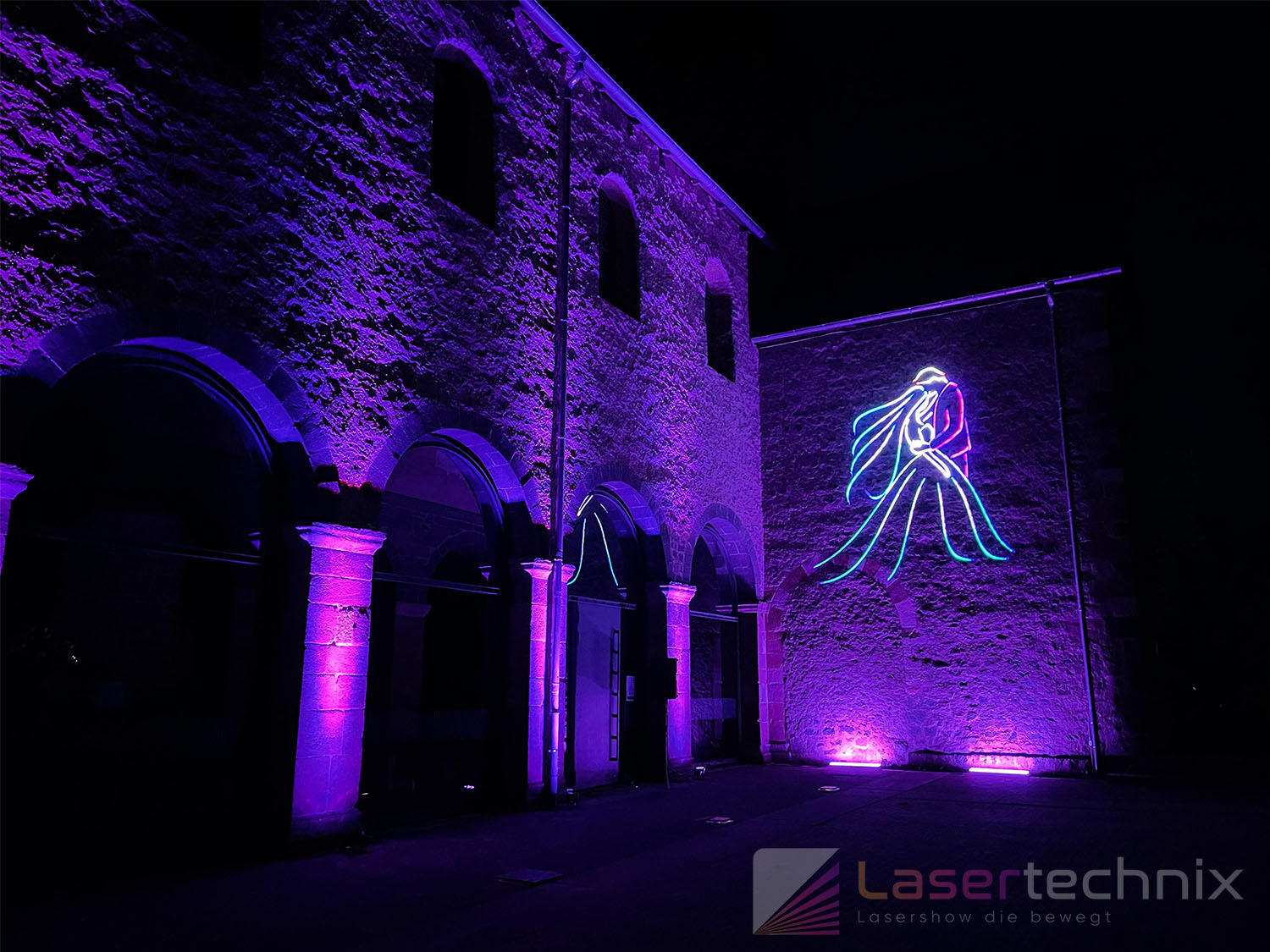 Hochzeitslasershow: Die eigene Liebesgeschichte - erzählt mit Licht